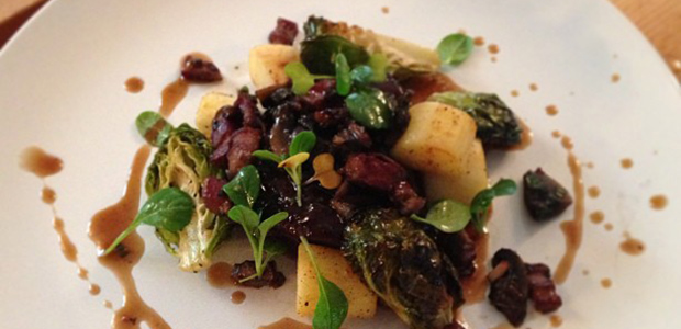Joue de veau au vin rouge, panais sous vide et lardons - TrancheDePain.com